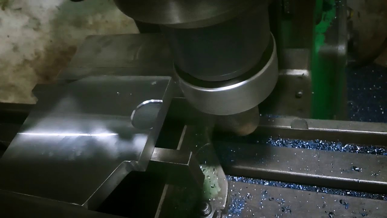 milling machine U cut - YouTube