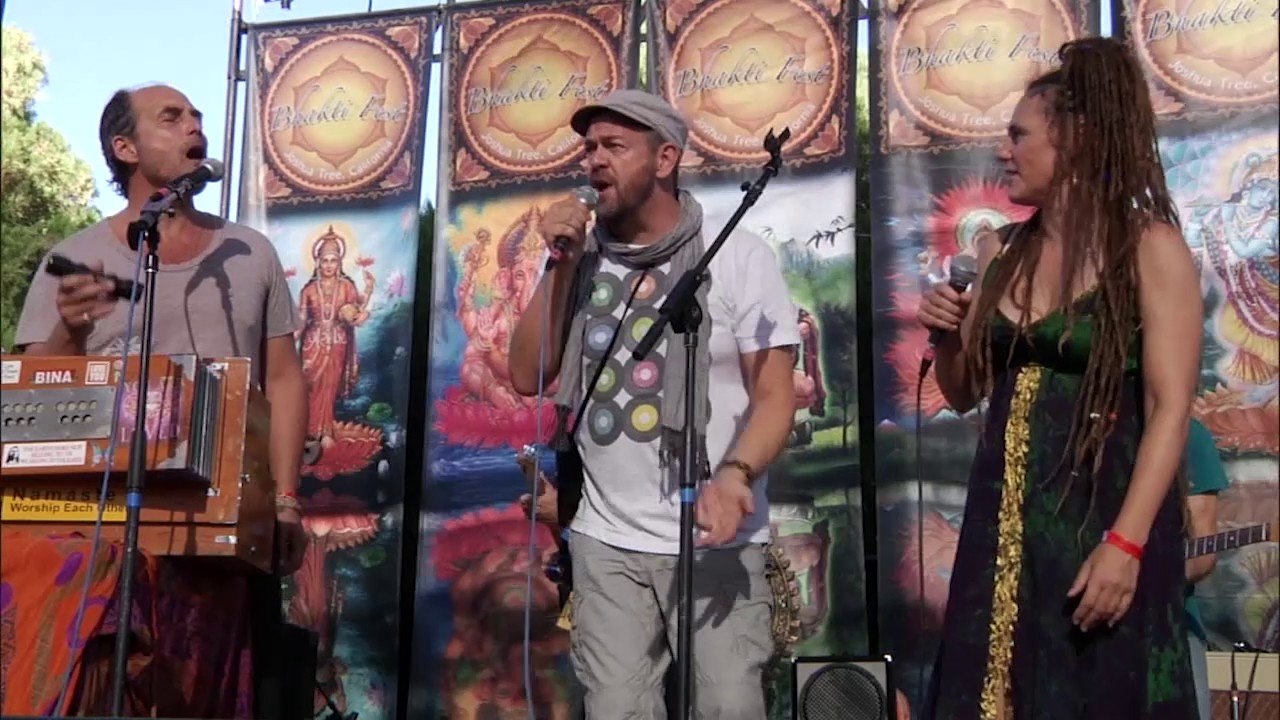 Bhakti Fest ॐ Take Me To The River - Saul David Raye - YouTube