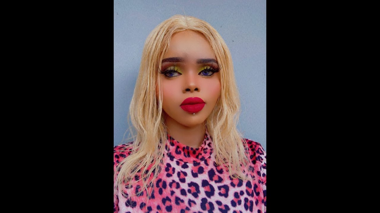 How to SMILE Naturally - YouTube