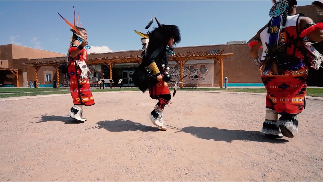 Buffalo Dance by Acoma Buffalo Dance Group - YouTube