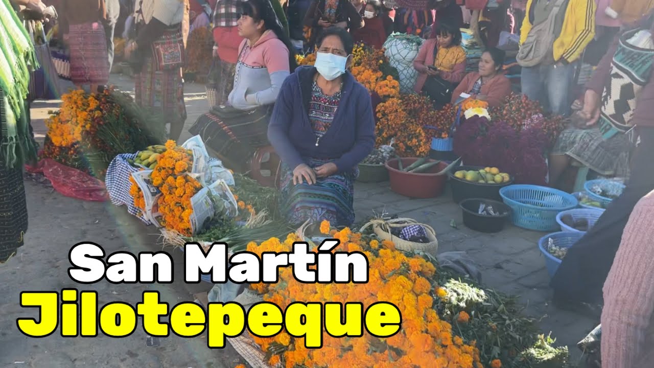 Gran Venta De Coloridas Flores En el Mercado De San Martín Jilotepeque ...