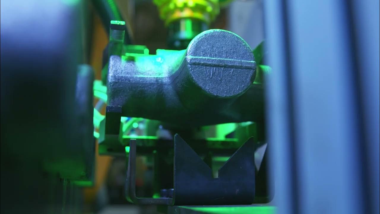 ESTUN ER series robot loading and unloading workstation - YouTube