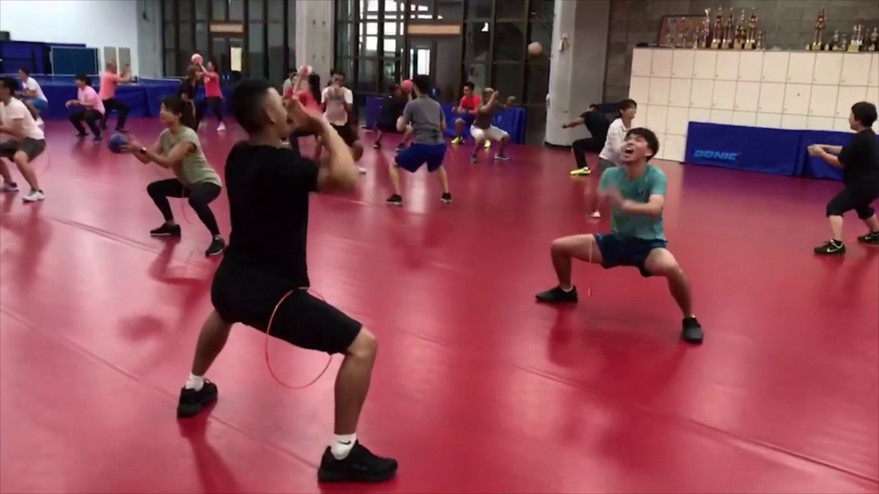 【鈞鈞體育課-ChunPE 】肌耐力傳接遊戲 - YouTube