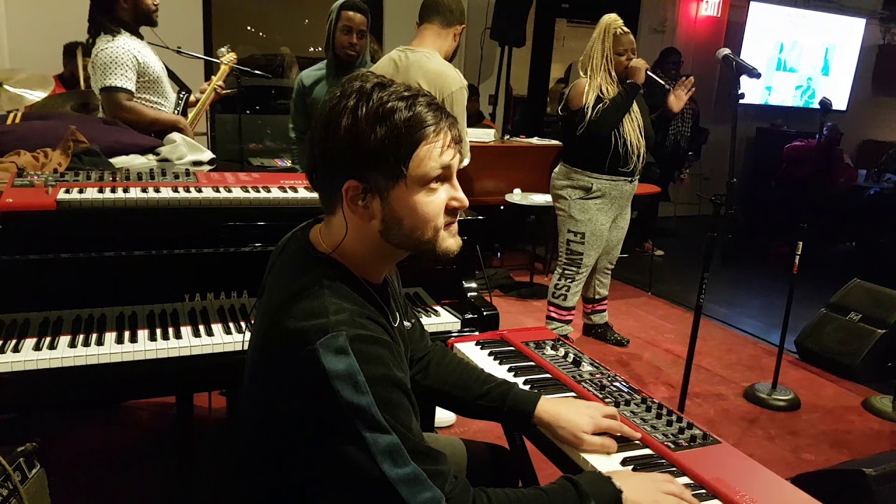 Marcella Ratcliff at Jazz Market Open Mic - YouTube