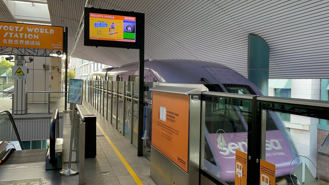 Sentosa Express Hitachi Small-type Monorail [Purple Trainset] arriving ...