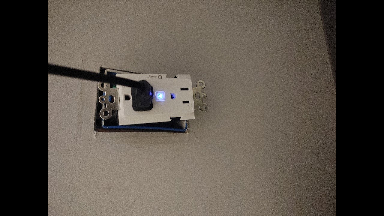 Smart WiFi in-Wall Outlet 15 Amp Tamper Resistant Split Duplex ...