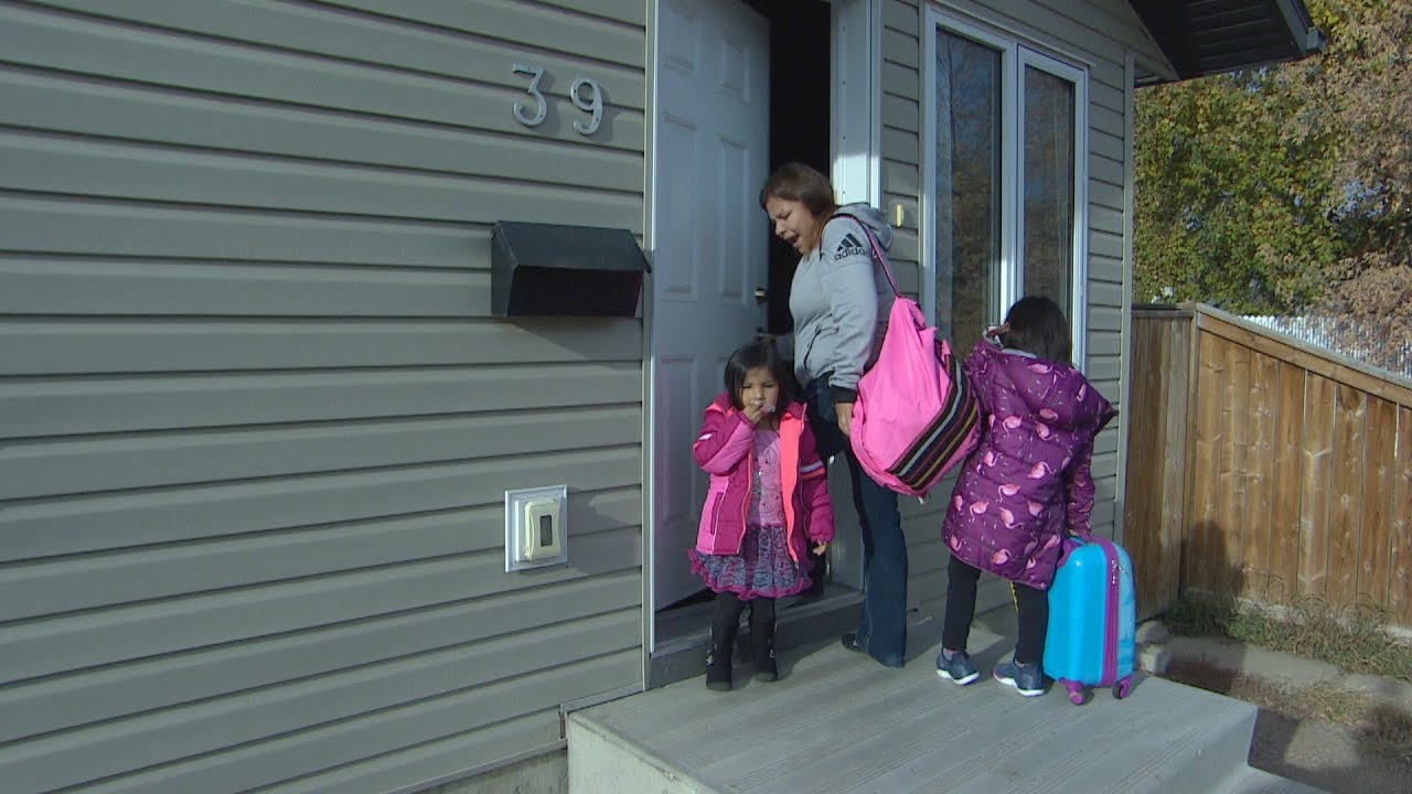 Kids in hotels, separated families: The reality of being a homeless ...