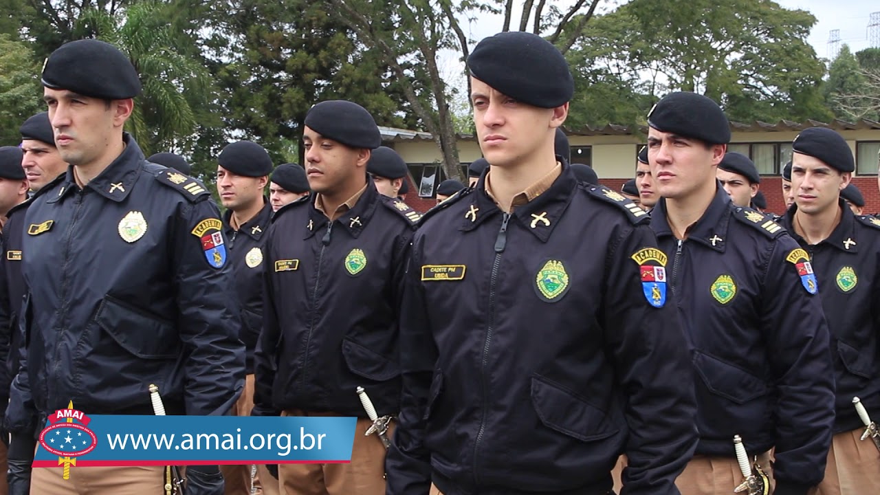 Polícia Militar do Paraná promove homenagem a policiais e bombeiros na ...