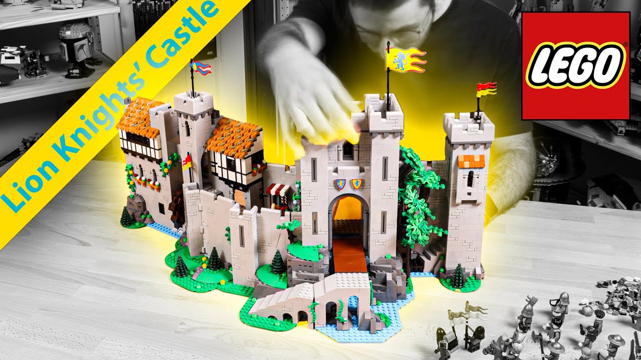 Building the Largest LEGO Castle in 8 minutes! - YouTube
