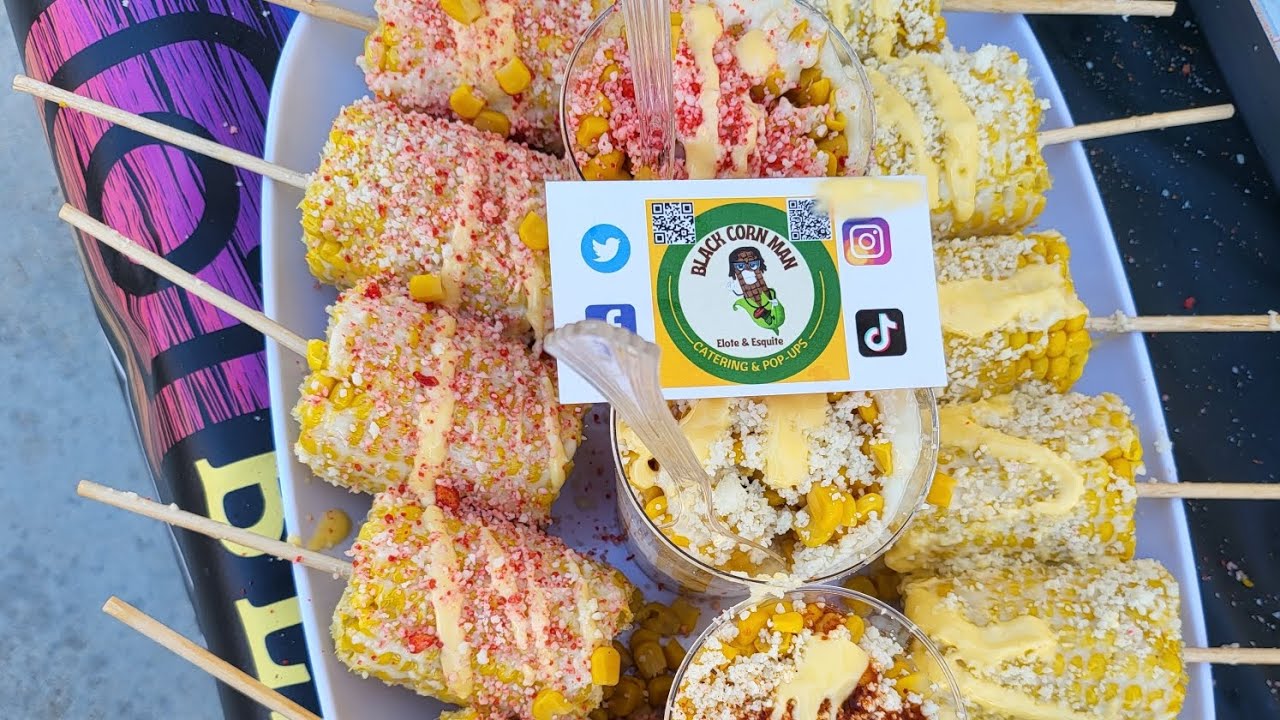 Elote street vending How to prepare mexican street corn 🌽 - YouTube