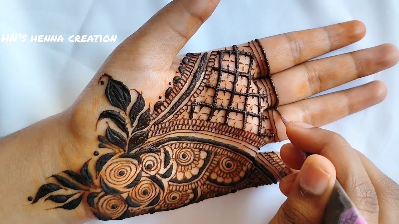 gorgeous palm mehendi design||easy mehendi design - YouTube