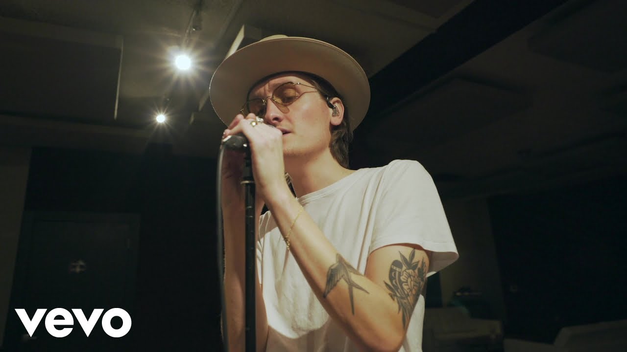 Mark Diamond - London (Live) - YouTube