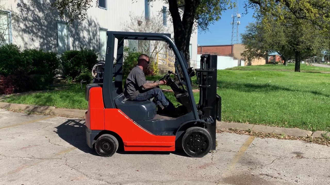 Toyota 8FGCU25 Trucker Mast Forklift - YouTube