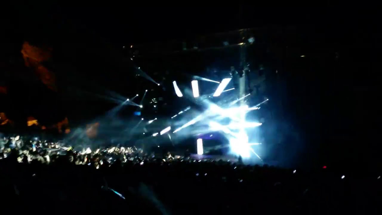 Bassnectar - Sugar Cube (RUN DMT remix) - YouTube