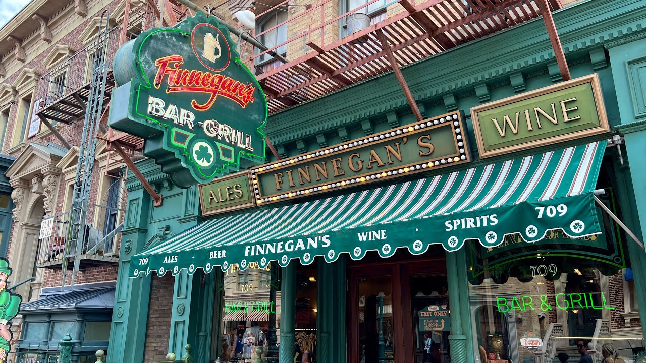 Eating at Finnegan’s Bar & Grill at Universal Orlando | Restaurants at ...