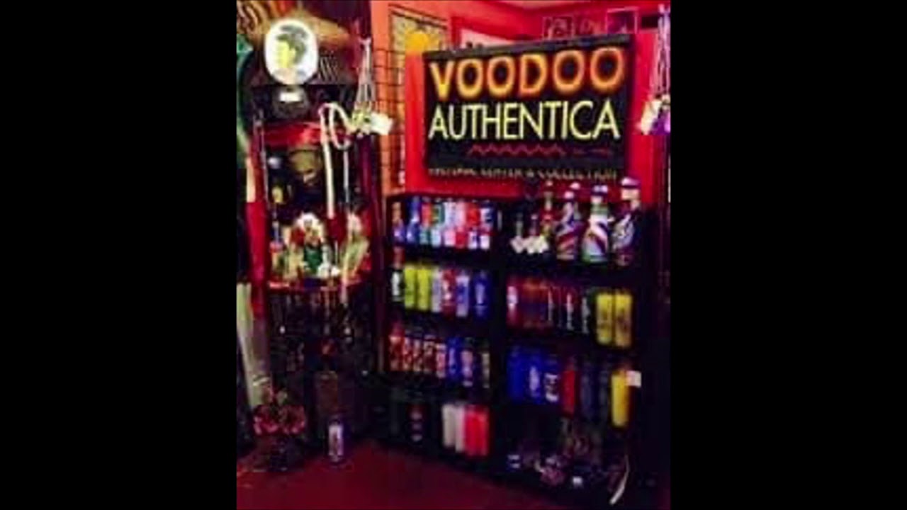 New Orleans Voodoo Priestess Mambo Brandi -VOODOOFEST on Halloween, at ...