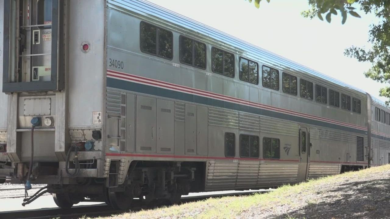 TxDOT looking to expand rail service across state - YouTube