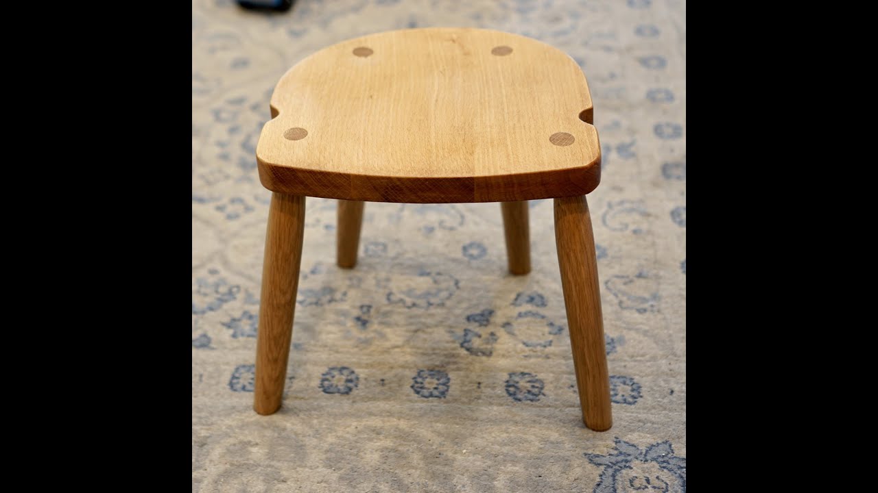 Turning a Stool Leg From Oak Pallet Wood - YouTube