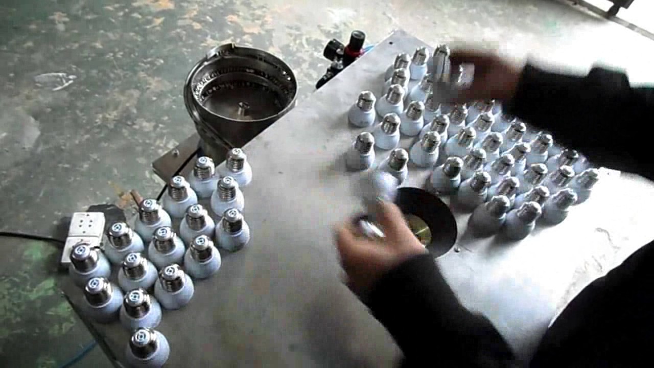 E27 Auto Lamp Holder Machine - YouTube