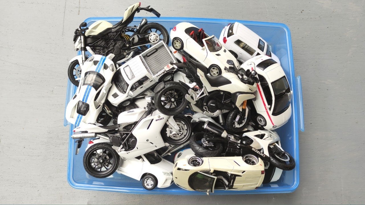 Various Diecast Scale Model Cars Brands, Type and Sizes White Color ...