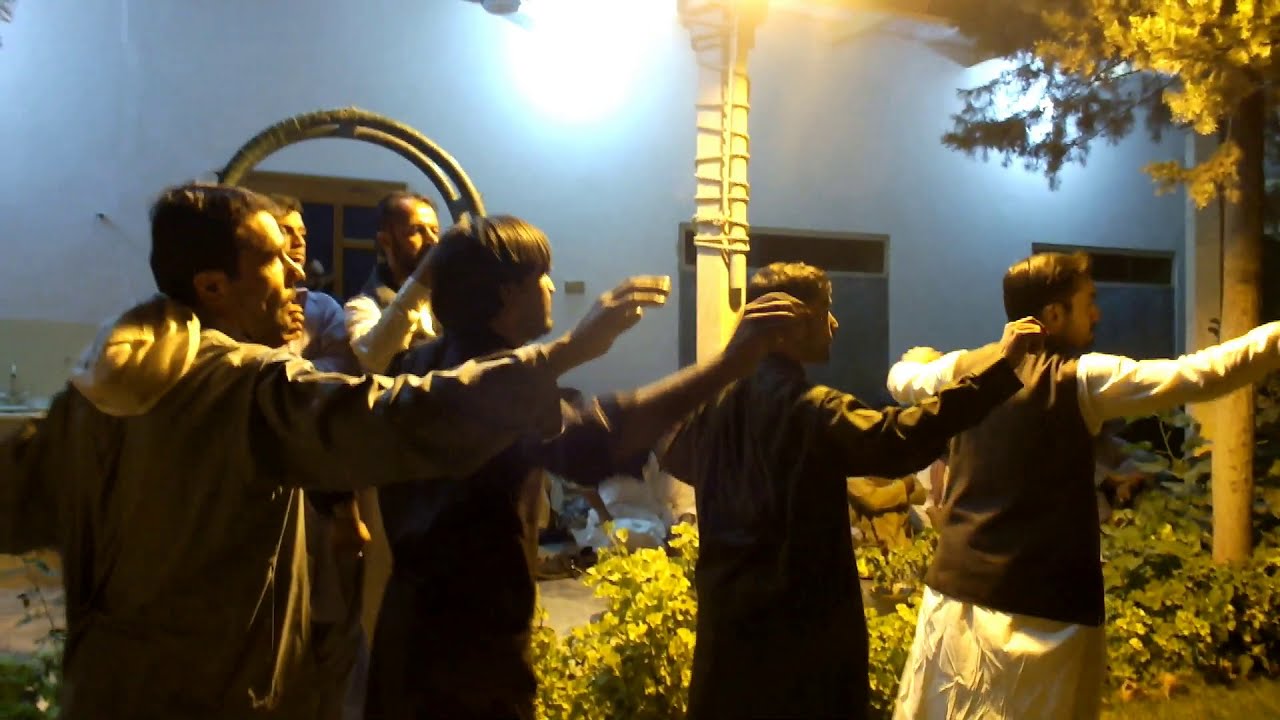 Traditional Barech Tribe Attan | بڑیچ ثقافتی اتن - YouTube