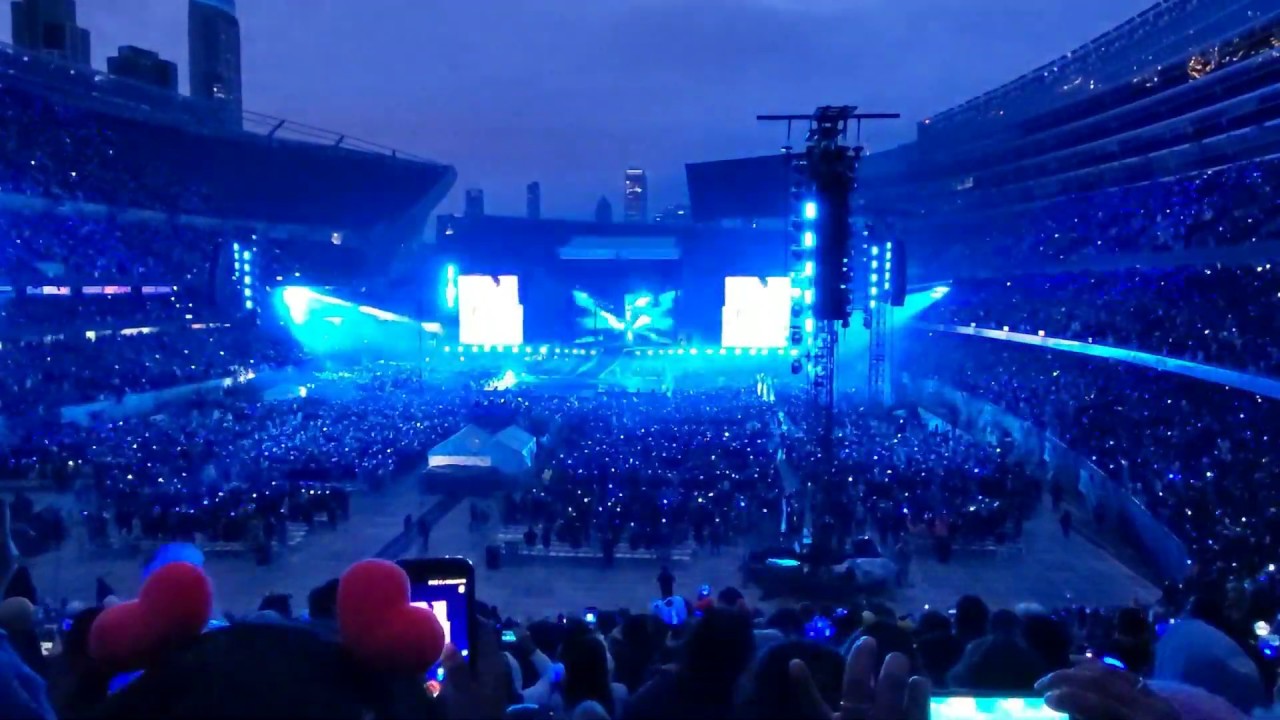 BTS World Tour: Speak Yourself (2019) - Chicago Day 1 (05/11/2019) ARMY ...