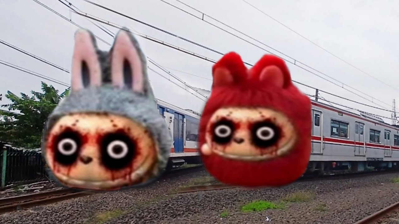Bikin Heboh,,!! Kereta Api Panjang Berubah Kereta Labubu Exe Abu Abu ...