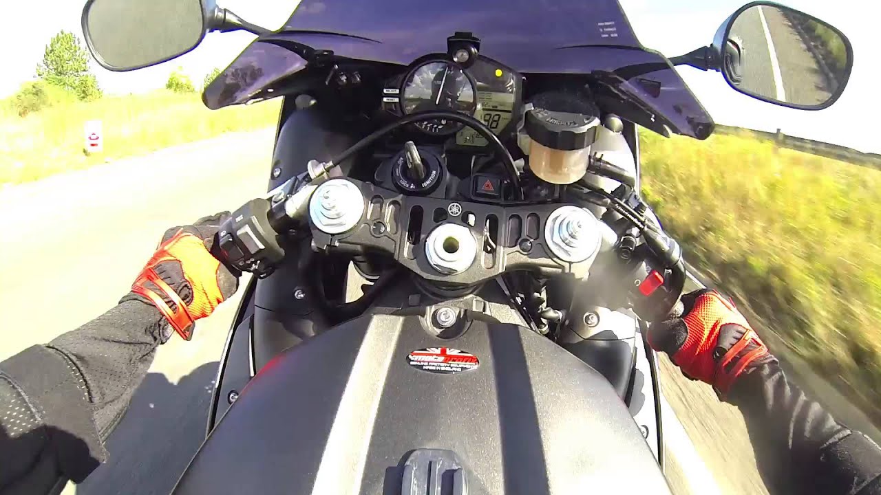 Yamaha R1 Wheelie - YouTube