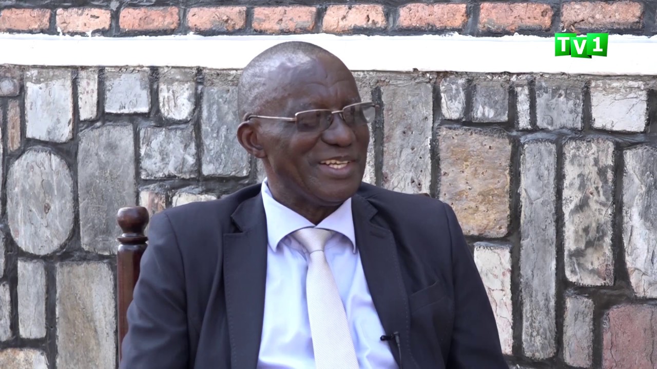 GEN.MAJ Paul RWARAKABIJE arasobanura iby'umutwe wa FDLR. - YouTube