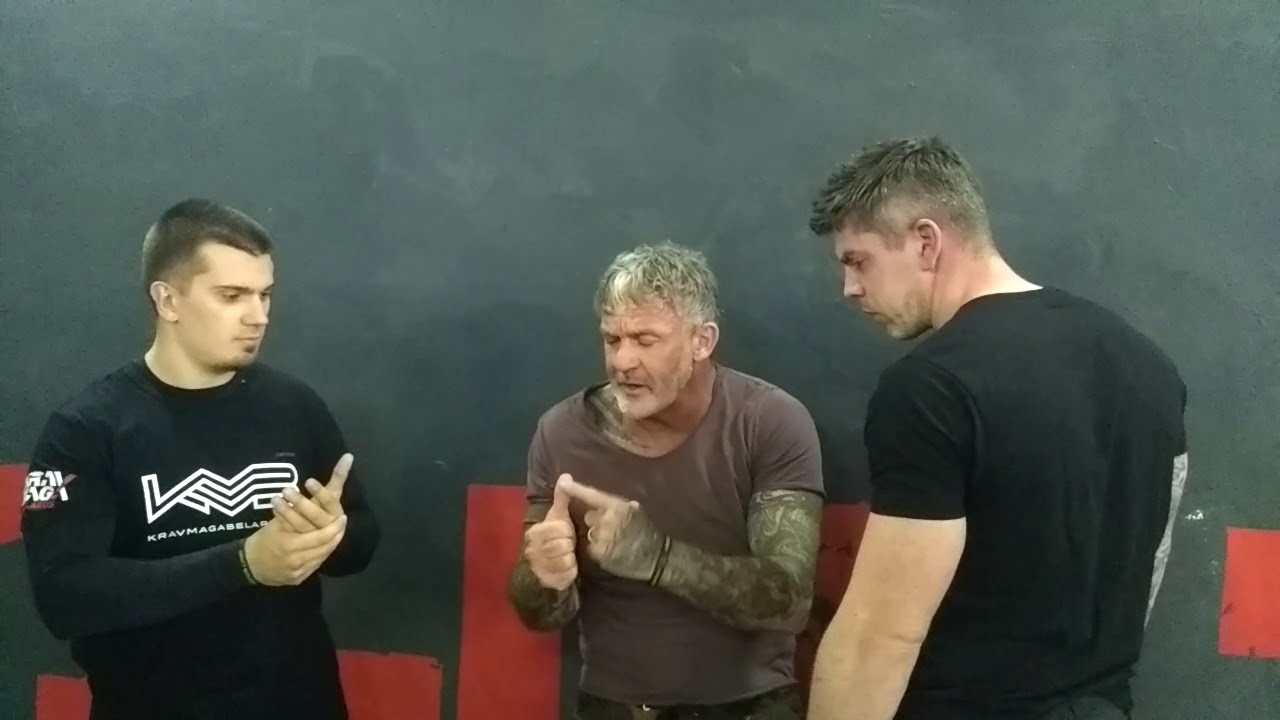 Lee Morrison Urban Combatives Ballistic Clinch - YouTube