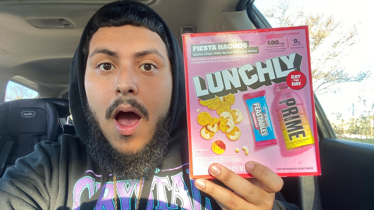 TRYING THE NEW VIRAL LUNCHY “IS IT WORTH IT”?? #vlogmasday18 - YouTube