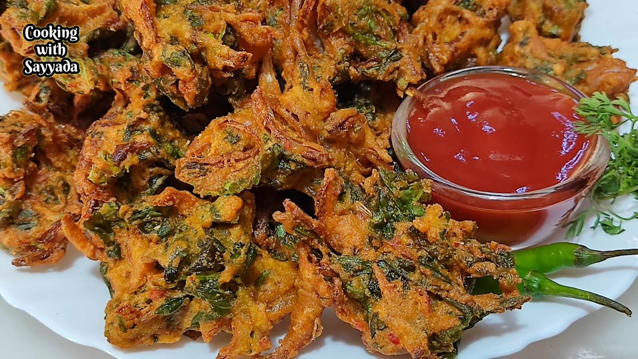 Palak aur Piyaz ke Kurkure Pakode | Palak Pyaz Bhajiya Recipe | Pakoda ...