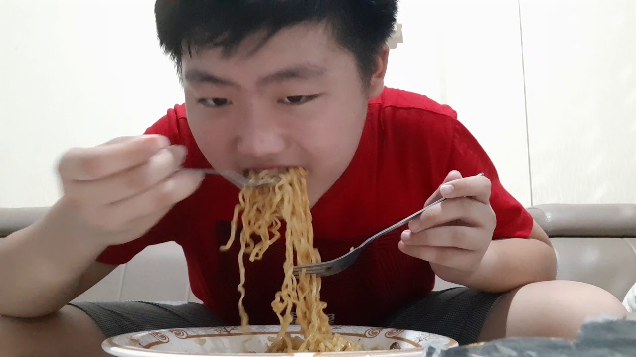 Review Mie Real meat Rasa Mushroom Chicken - YouTube