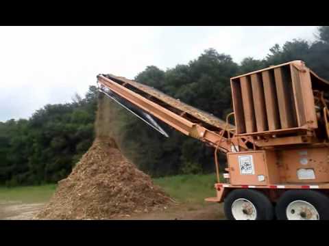 2002 Bandit Beast 3680 Horizontal Grinder