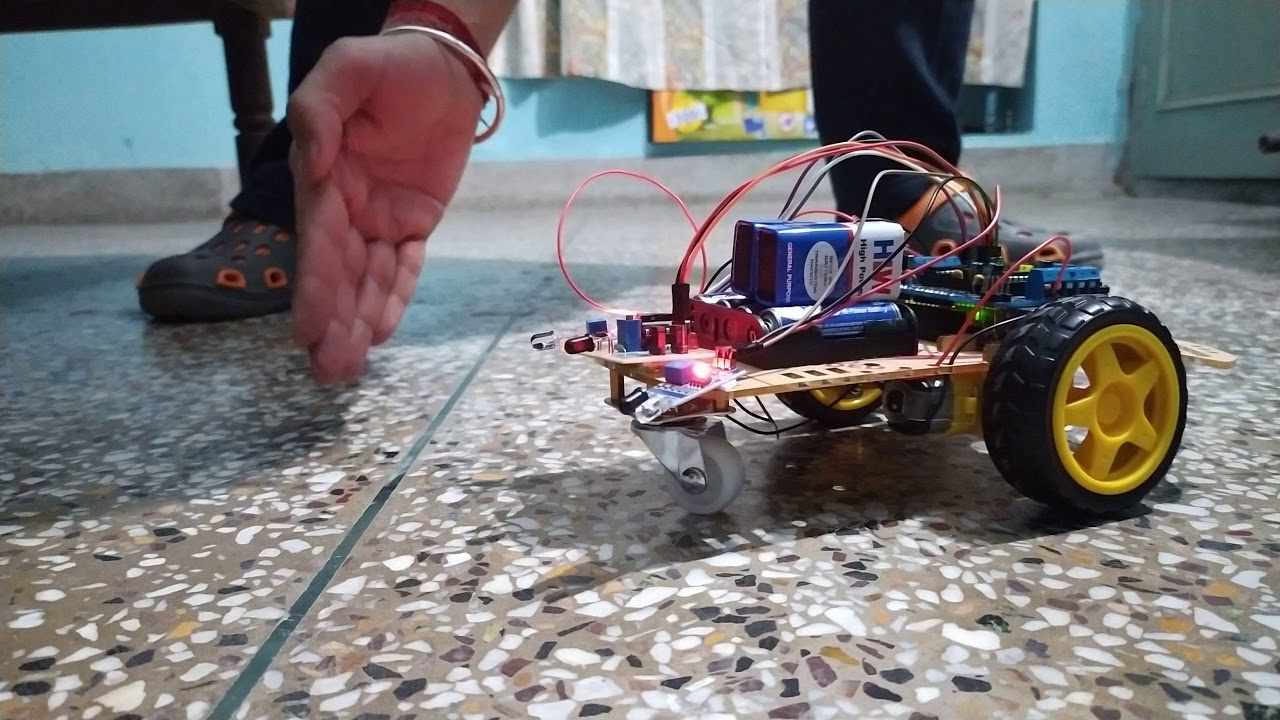 Hand following robot using arduino. - YouTube