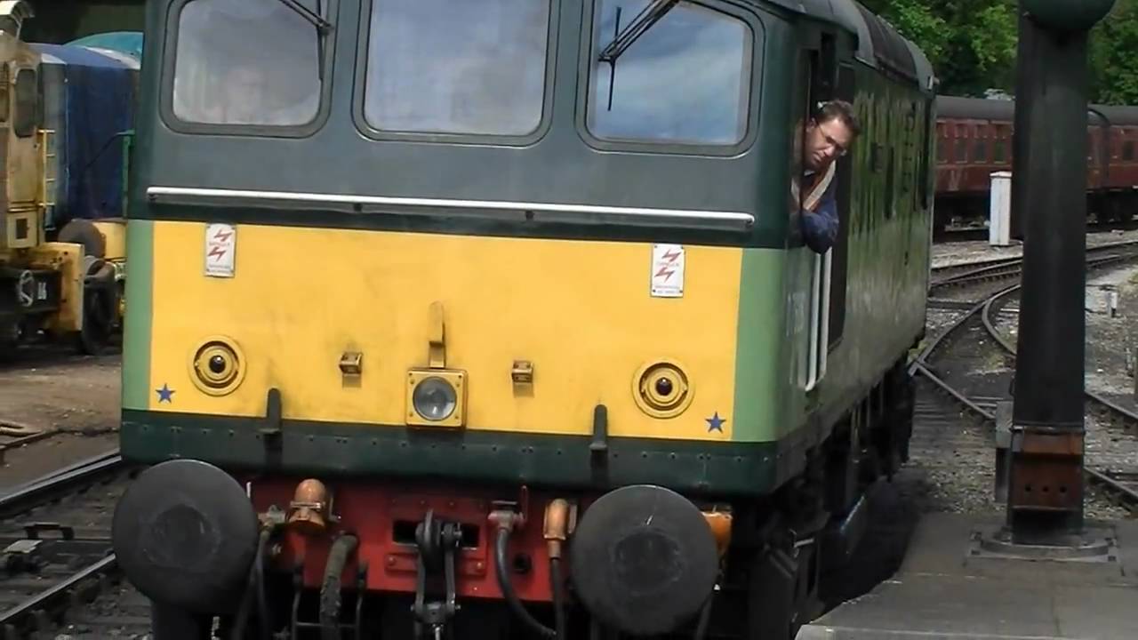North Yorkshire Moors Railway Class 25 (D7628 SYBILLA) At Pickering ...