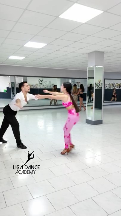 Maestro Matteo & Elena 💃 | Focus tecnico e connessione nel ballo | Lisa ...