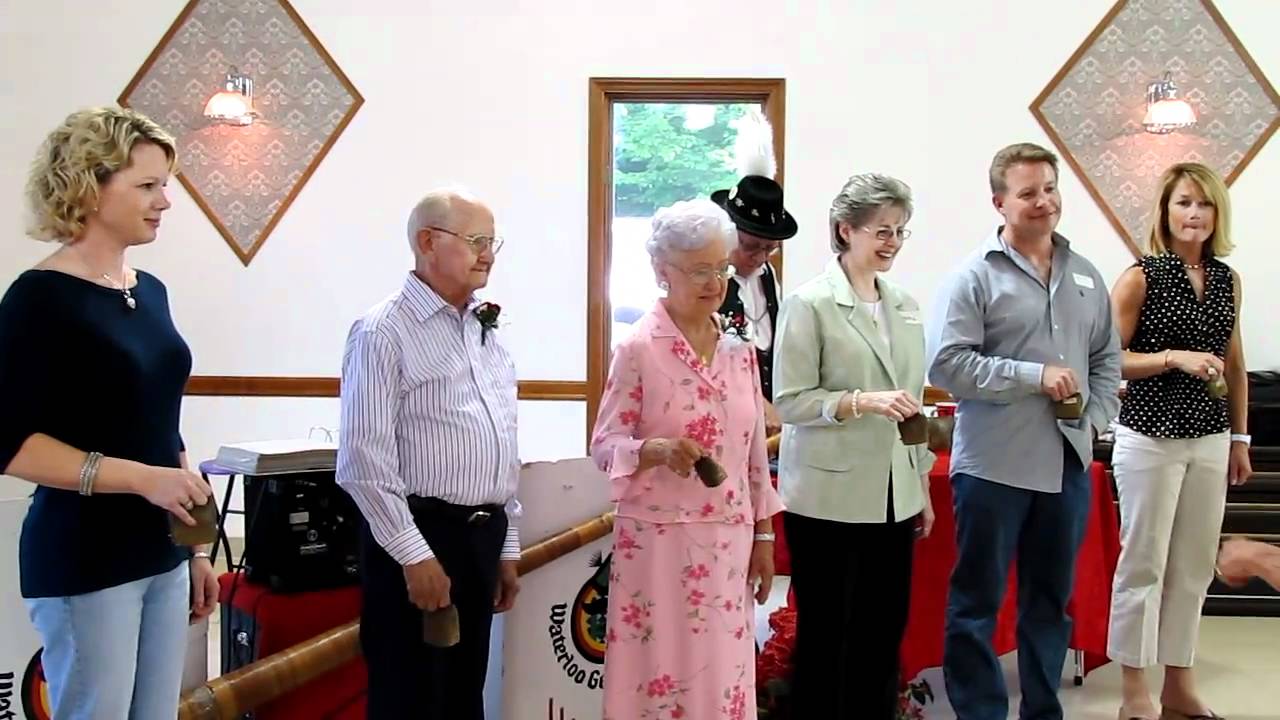 Waterloo German Band Bell Choir - YouTube