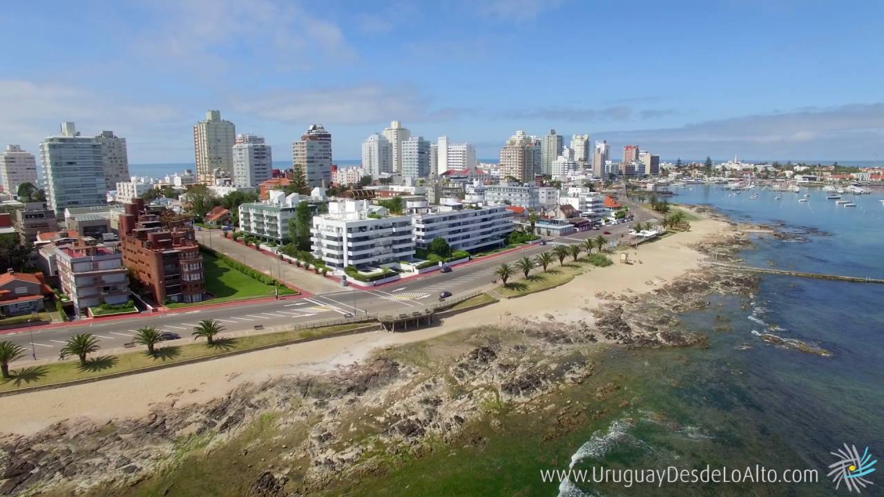 Playa Mansa, Península de Punta del Este, Uruguay desde lo alto - YouTube