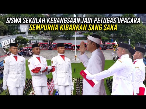 SISWA SEKOLAH KEBANGSAAN JADI PETUGAS UPACARA | SEMPURNA KIBARKAN SANG SAKA