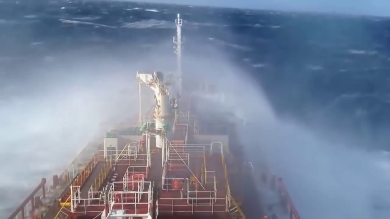 BEST EVER 2019 SHIPS IN TROUBLE AT SEA - YouTube