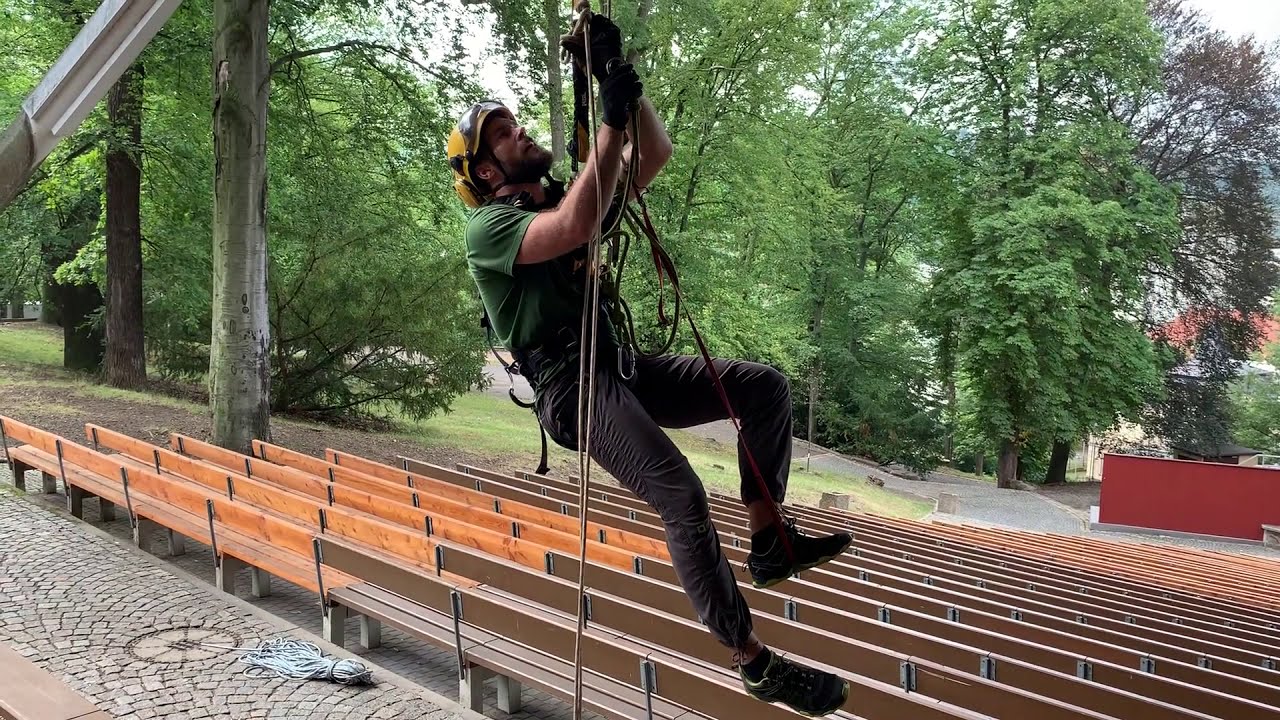 PASSING MID ROPE KNOTS DESCENT - YouTube