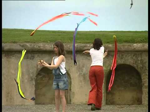 Funtrix, poiled poi - YouTube