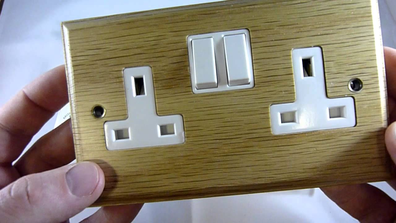 Varilight Kilnwood Oak Real Wood Double Plug Socket White Insert ...