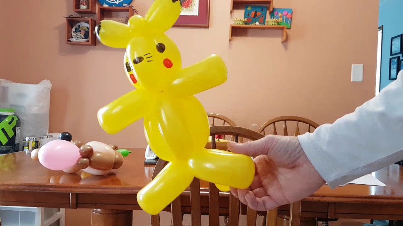 2 balloon Pikachu - YouTube