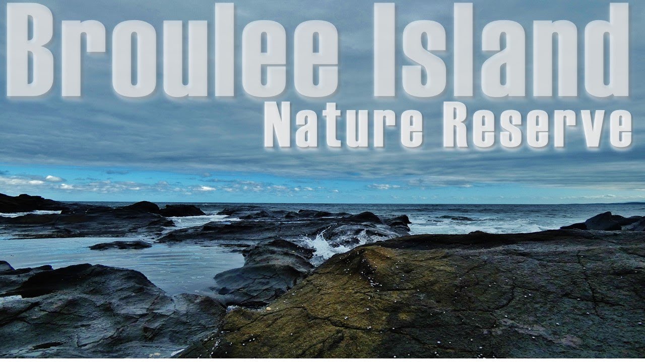 Coastal walk around Broulee Island NSW Australia - YouTube