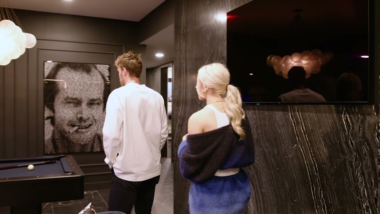 Connor McDavid's home tour! - YouTube