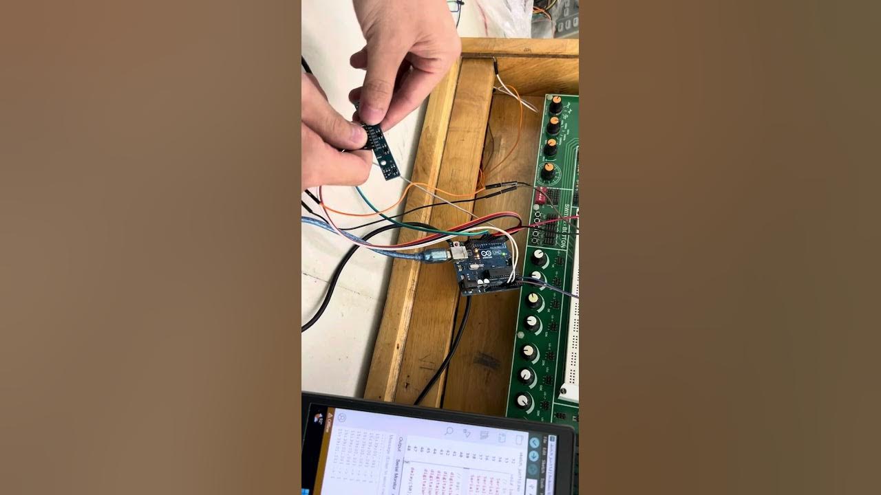 Arduino/ khảo sát cảm biến dò line QTR-5RC - YouTube