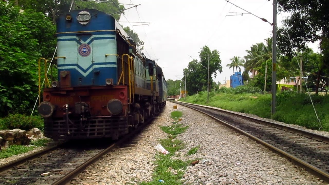The most Successful Locomotive of Indian Railways - WDM 2 hauls ...