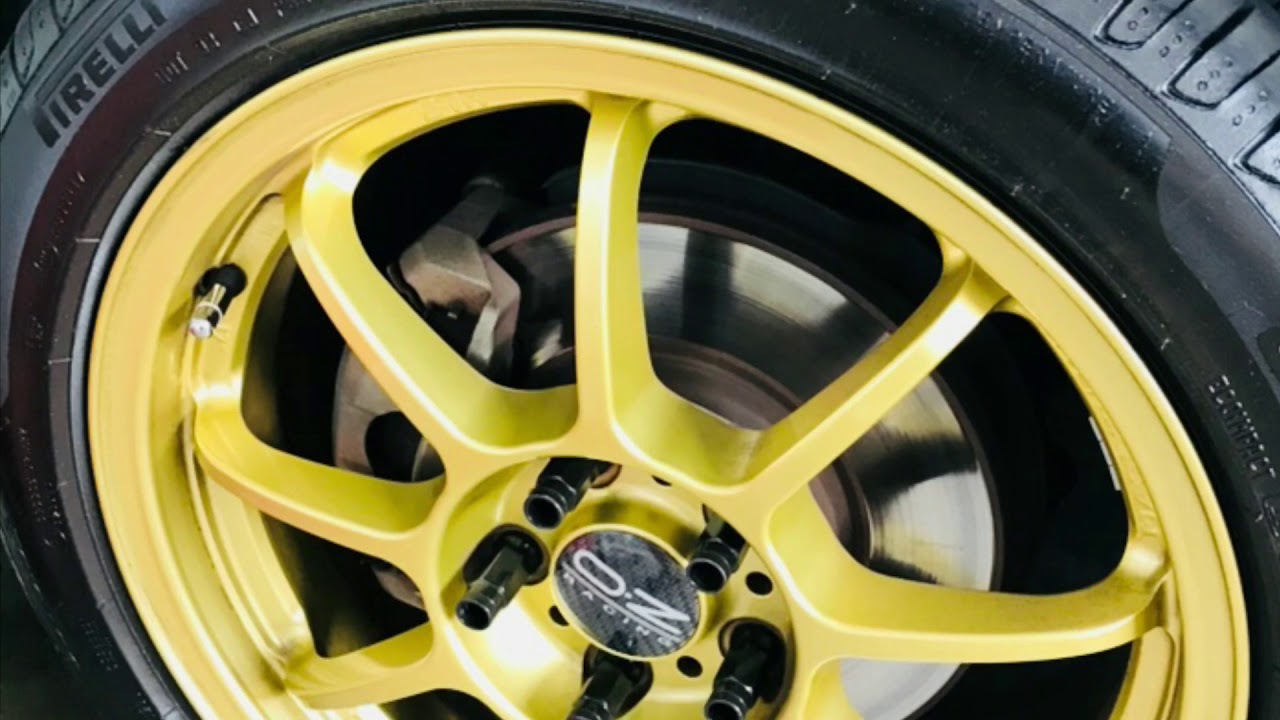 Honda stream Rn6 DIY Rotor disc change - YouTube